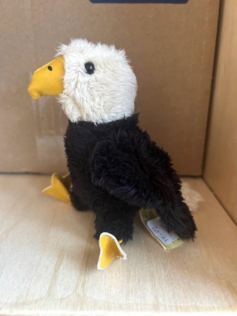 Bald Eagle Finger Puppet - Prairie Wind & Silver Sage